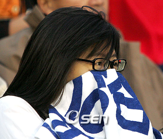 [사진]'조금 더 두껍게 입고 나올 걸..'