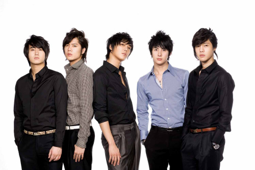 SS501 17일 '에반게리온' 시사회 에바 애장품 기증