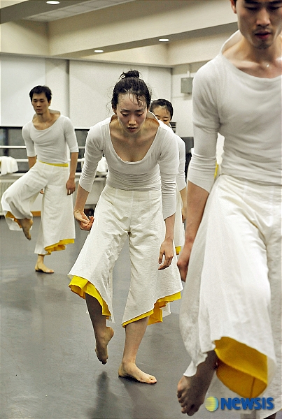 '노랑달팽이' MODAFE 2008 개막공연