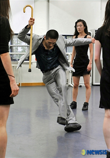 MODAFE 2008 개막공연 'The freedom of the will'