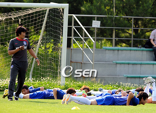 [사진]서정원,'앞으로 취침'