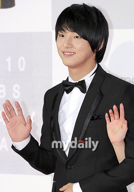 [MD포토] 윤시윤 '김탁구로 왔습니다' [KBS연기대상]