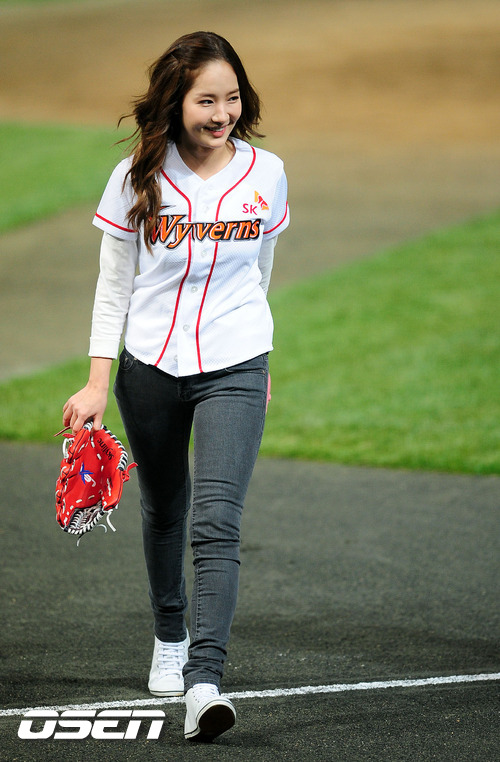 [사진]박민영, '야구장에 여신이 떴다'