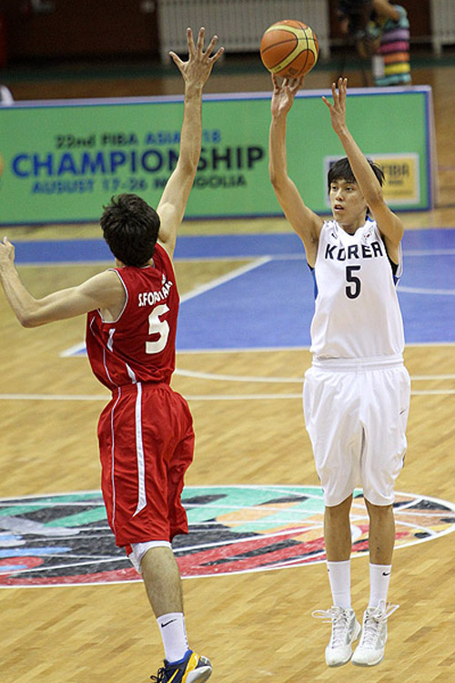 [U18男아시아] 38점 최준용, 한국 결승 이끌어