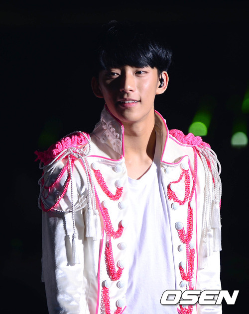 [사진]B1A4 공찬,'매력 미소'