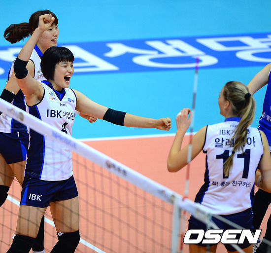 IBK기업은행, 9연승 고공행진..KGC인삼공사에 3-2 역전승