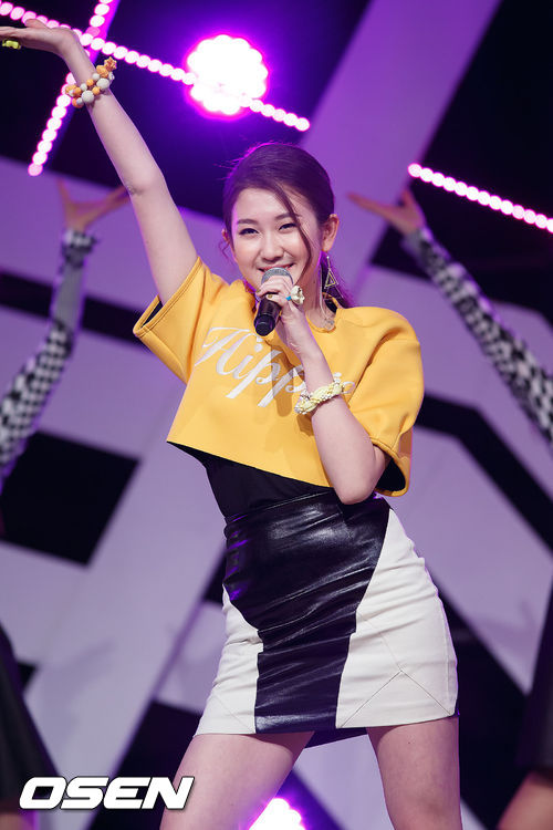 [사진]15& 백예린,'찌르고 찌르고'