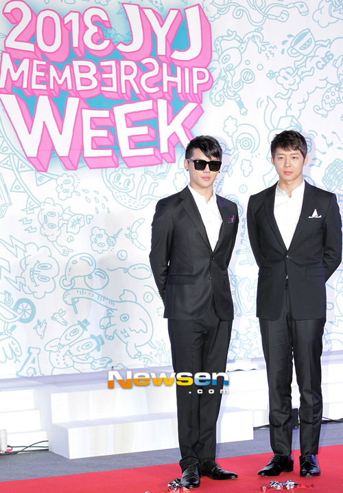 [포토엔]'JYJ 멤버십 위크'비어있는? 김재중 빈자리