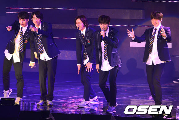 B1A4, 콘서트서 신곡 첫선 릴레이 '강렬'