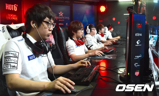 '완벽한 복수혈전' 삼성 오존, SKT K 격파..롤챔스 4강행