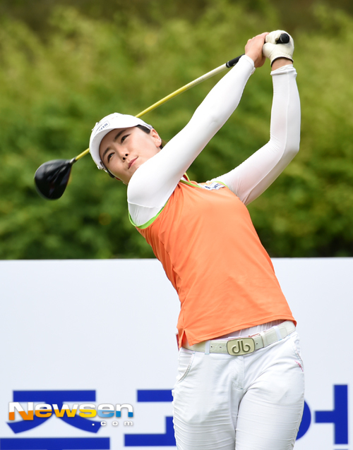 [포토엔]선민재 '파워풀하게' (KLPGA 넵스)