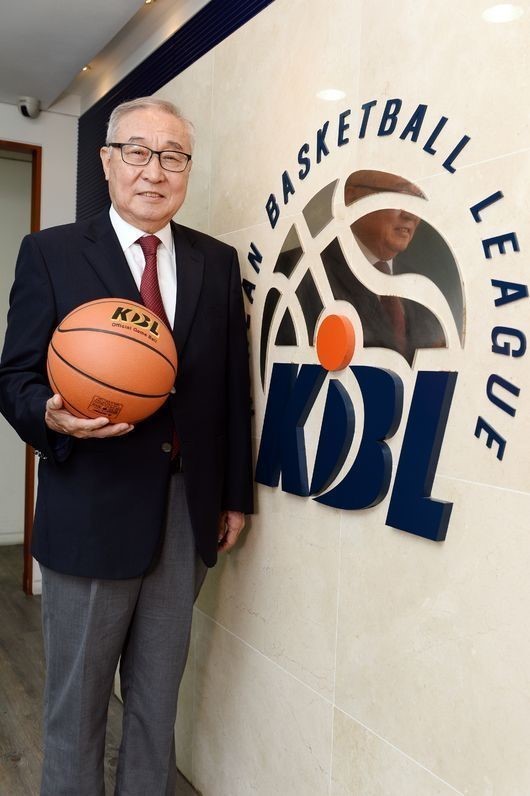 김영기 KBL 총재, "맥도웰 지금와도 행세 못해"