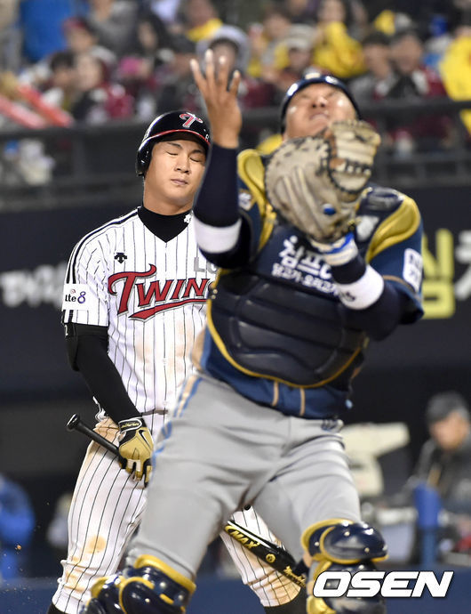 [준PO3] LG, 뜨거운 방망이 식혀버린 번트작전