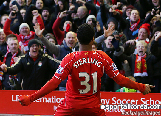 [EPL 23R] '스터리지 복귀골' 리버풀, 웨스트햄에 2-0 승리