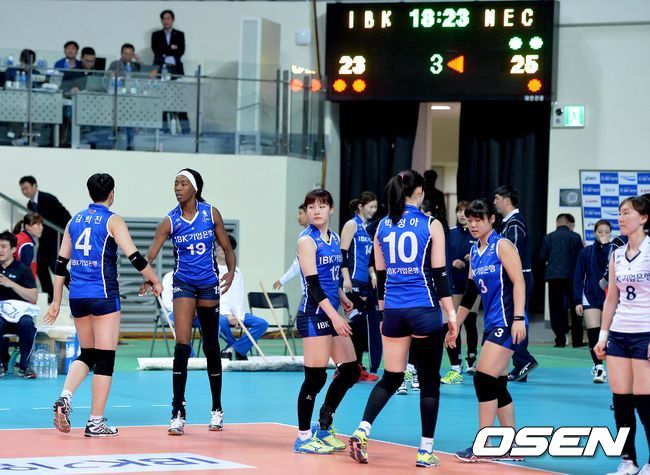 [사진]일본 NEC에 0-3 셧아웃 당한 IBK기업은행