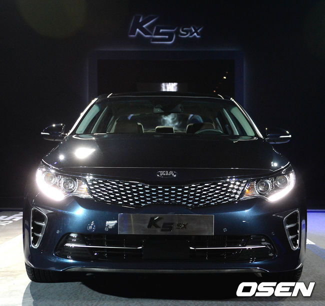 [사진]스포티한 디자인의 신형 K5 SX