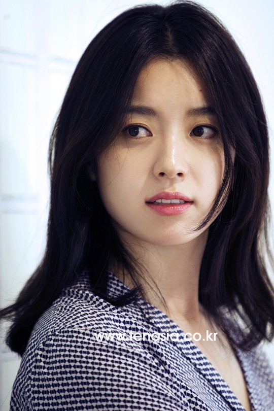 Ten 화보 한효주 한없이 투명에 가까운 피부