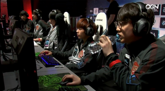 [IEM 월드 챔피언십] RNG, 오리겐 완파하고 승자조 진출..ESC 에버와 대결 성사