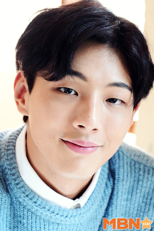 지수, '여심 뒤흔드는 미소~' [MBN포토]