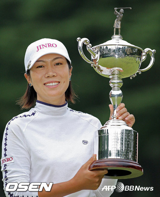 'JLPGA 20승' 이지희, KLPGA 영구시드권 부여..역대 7번째