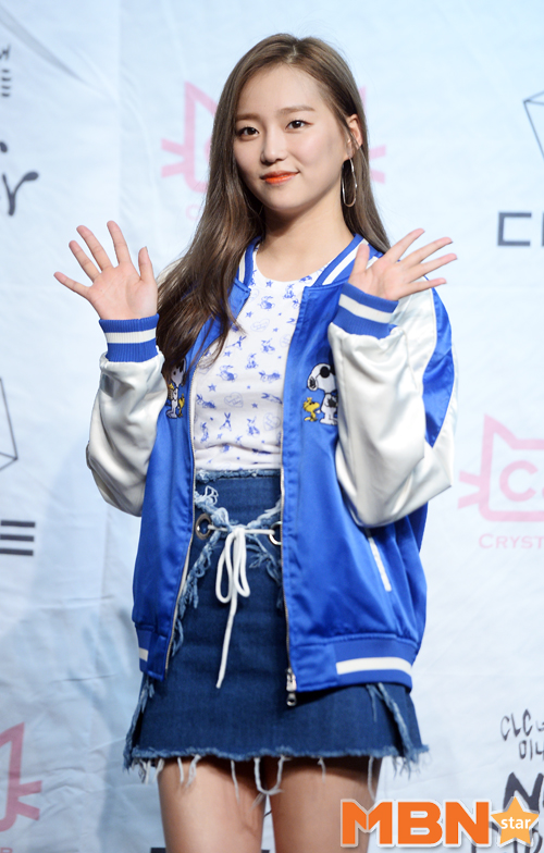 CLC 장예은 '싱그러운 손인사' [MBN포토]