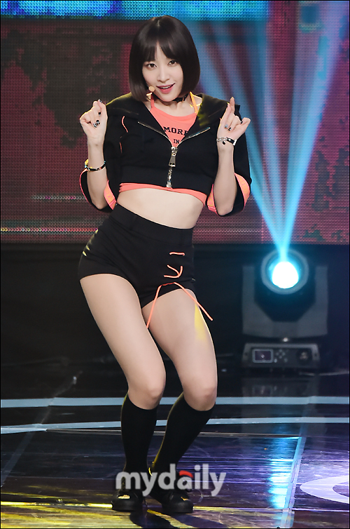 [MD화보] '몸매는 막내가 아냐' EXID 정화, 감탄 나오는 S라인