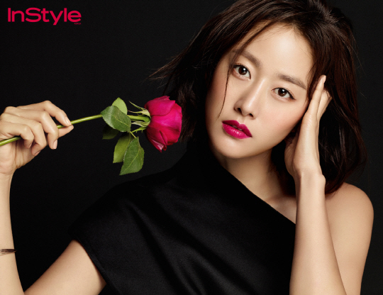 독보적 고혹미 전혜빈 치명적인 미모 [화보]