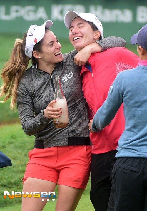 [포토엔]'LPGA 첫 우승'카를로타 시간다, 뭘 해도 좋아~