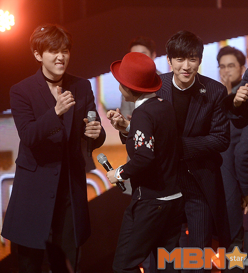 산들-진영 'B1A4 챔피언송 감격' [MBN포토]