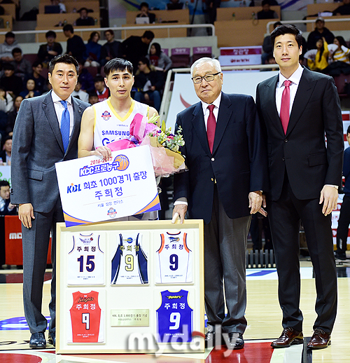 [MD포토] 주희정 'KBL 첫 1000경기 금자탑 달성'
