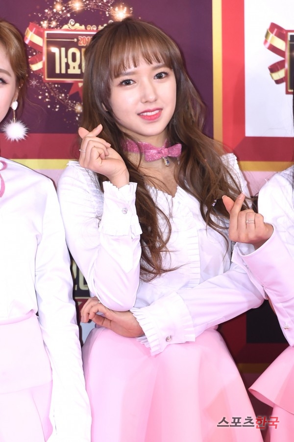 우주소녀 성소, 심쿵 유발하는 하트(2016 KBS 가요대축제)