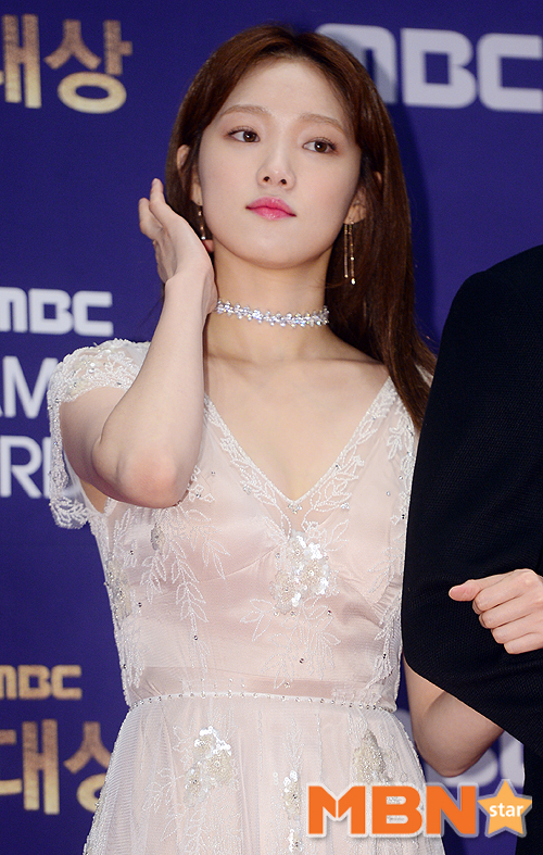 이성경 '역도 요정 비주얼' [2016 MBC 연기대상]