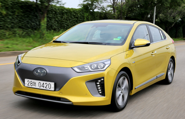 '1회 충전에 383km' 볼트 EV, 국내 전기차 시장 뒤흔드나