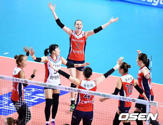 '알레나 55득점 폭발' KGC인삼공사, 풀세트 승리..PO 원점