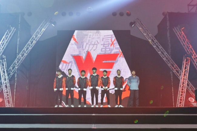 LPL, WE 덕에 자존심 회복! LCK와 결승 맞대결