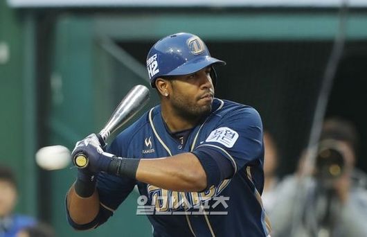 '스크럭스 4타점' NC, SK 꺾고 후반기 6연승