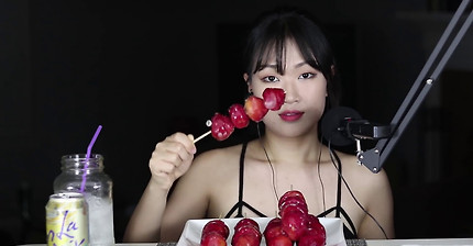 소리좋은 딸기탕후루 ASMR 모음 - 인스티즈(instiz) 이슈 카테고리