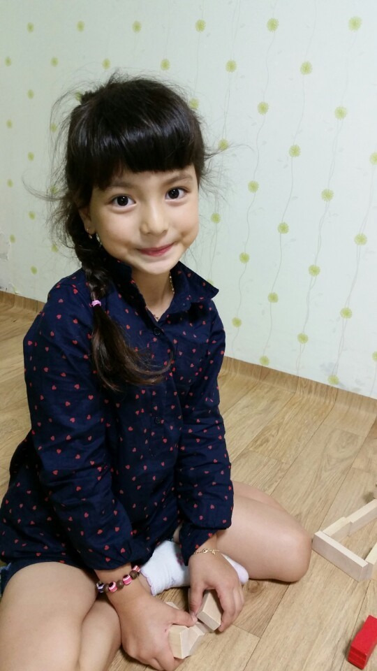 더쿠 송지효 닮은 한국 러시아 혼혈 여자아이