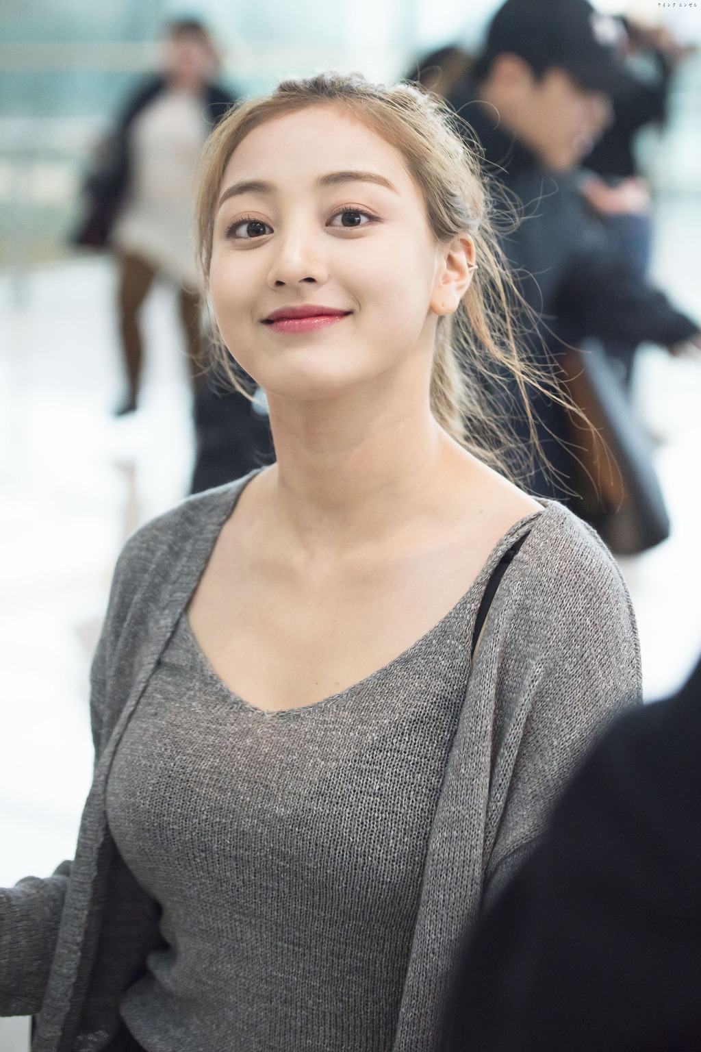 트와이스 지효 공항패션 보기조아