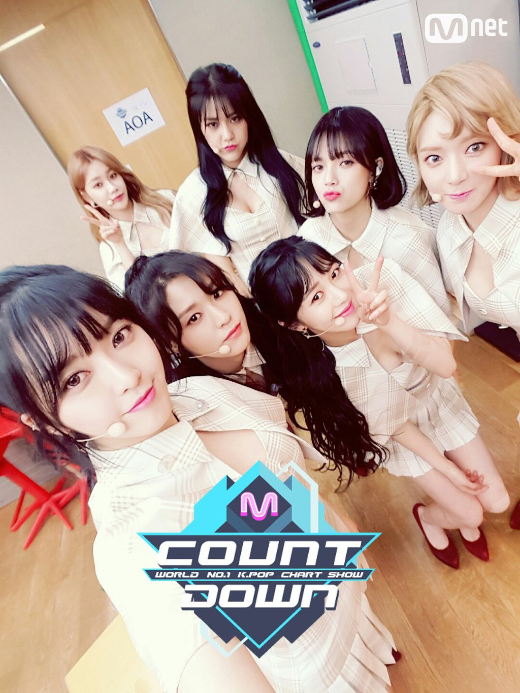 AOA 단체 셀카 > 후방주의 | 짤티비 - JJTV.KR