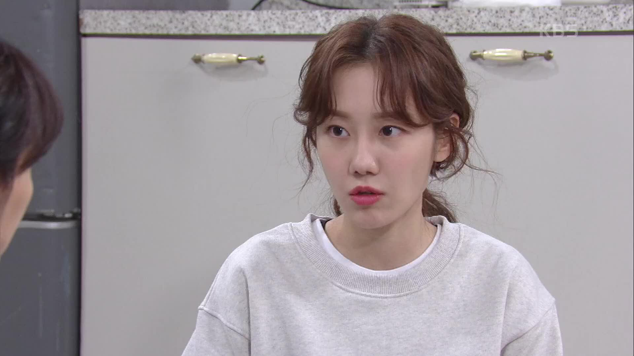 다음연예 | 도지원에게 정헌과 있었던 일 털어놓는 정민아 ＂밑도 끝도 없이 갑자기 결혼하재요...＂ | KBS 210105 방송 - 일일연속극 누가 뭐래도 - 62회