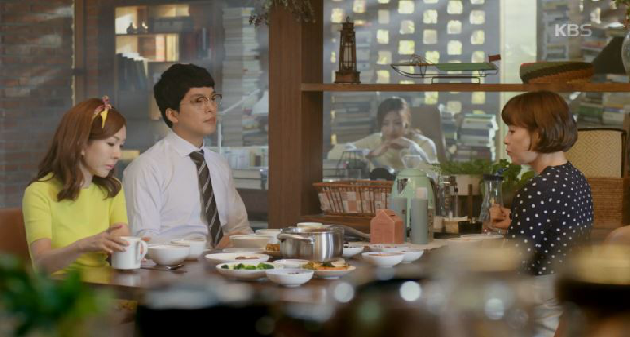 다음연예 | 전수진, 가족들의 거짓말 파티에 ‘녹초’ - 추리의 여왕 - 9회