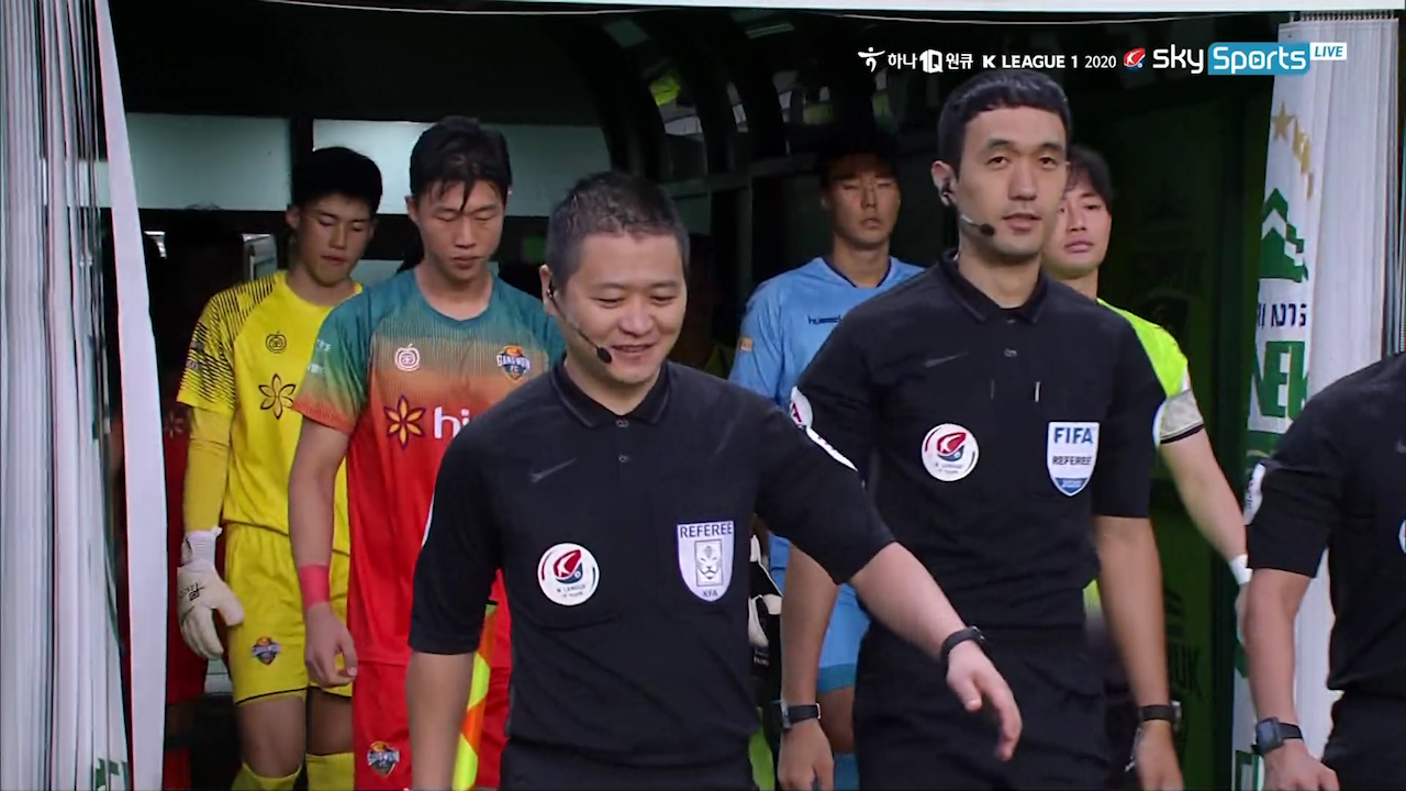 18R 전북 현대 vs 강원 FC, 선수 입장 및 소개 | 다음스포츠