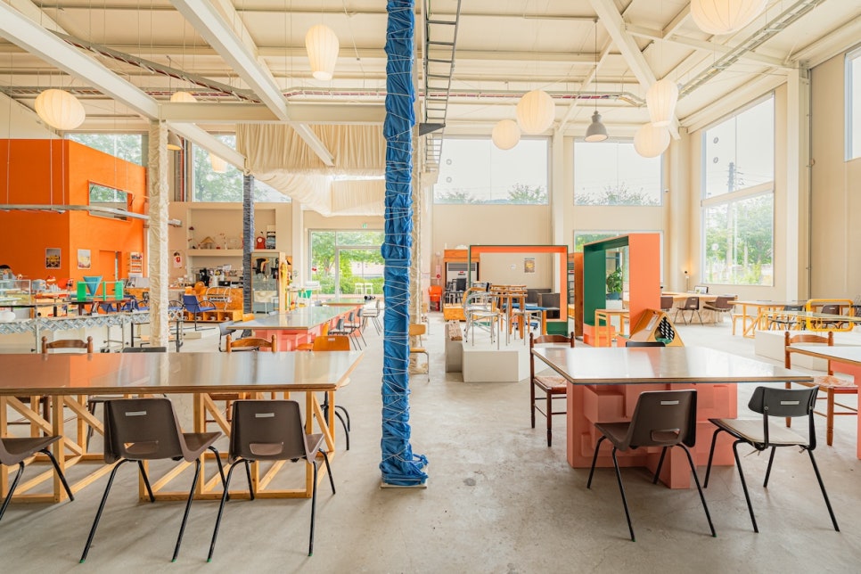 빈티지 가구를 매개로 한 디자인 플랫폼, dkff