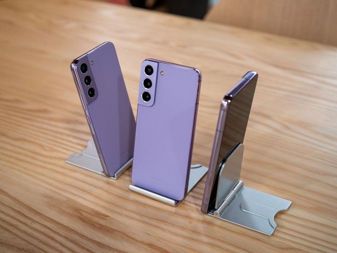 더쿠 - 갤럭시 S22 신규 컬러 보라 퍼플(Bora Purple) 실물.jpg
