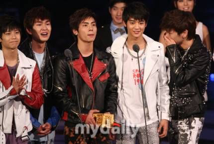 더쿠 - 다시 봐도 레전드라는 2008 mkmf 수상자들 라인업