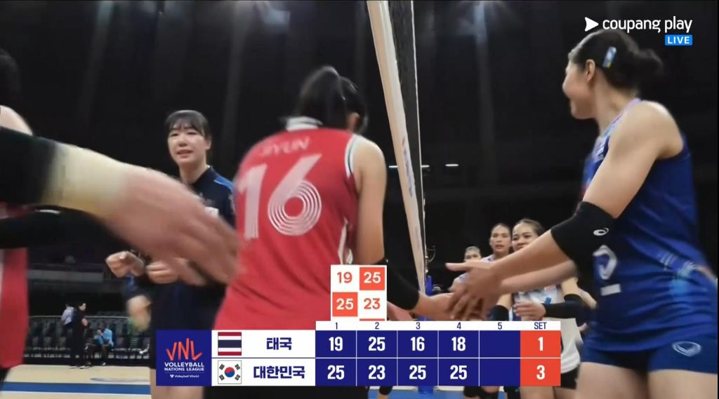 더쿠 - 대한민국 여자배구 VNL 35개월 만에 승리....jpg