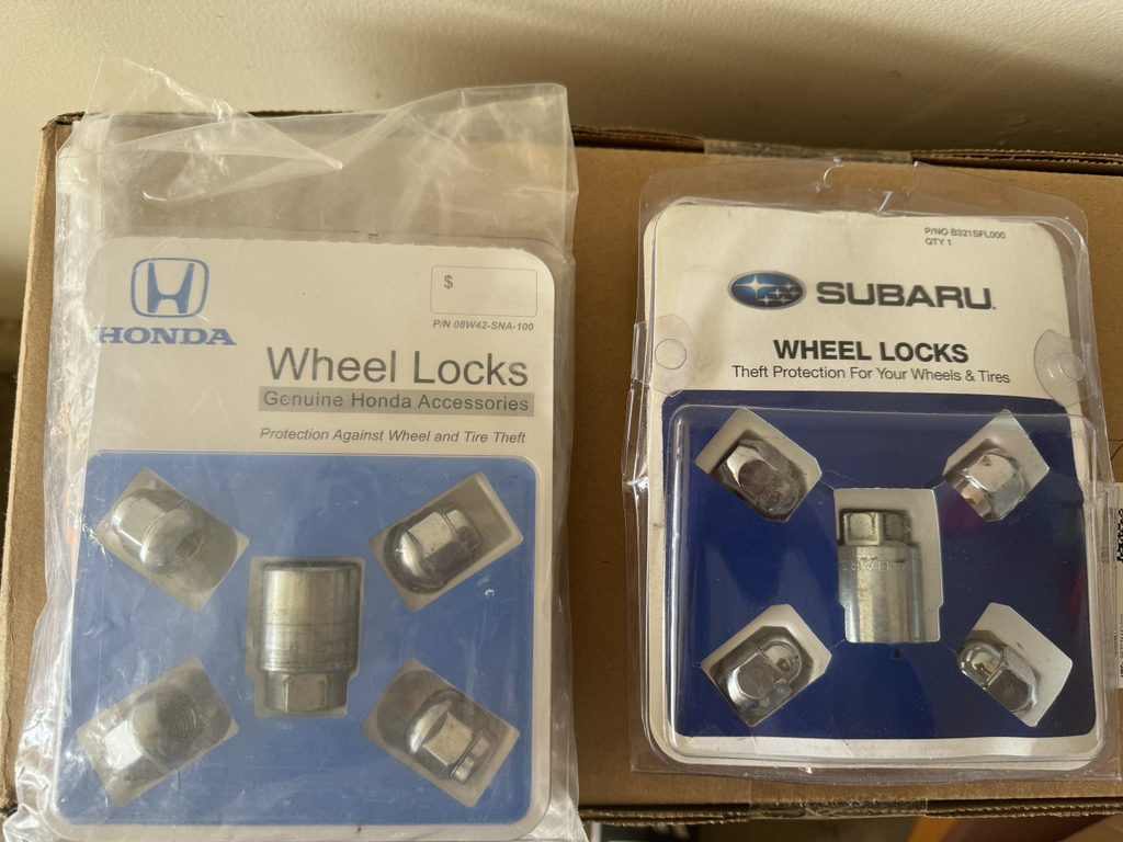 Honda / Subaru Wheel lock - 시카고 중고 사고팔기 - 리브 인 시카고