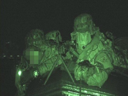 가짜사나이 UDT 출신 로건 교관 현역 시절 모습.jpg - 웃긴자료 ‥‥‥‥‥、 - 도탁스 (DOTAX)