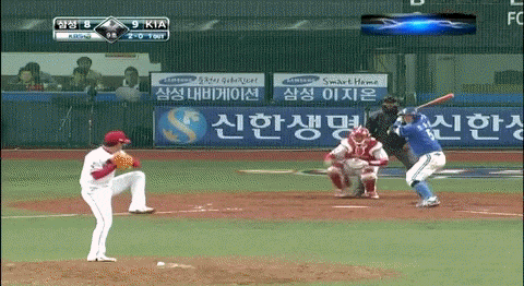 더쿠 - KBO 단일시즌 언터쳐블 마무리 투수......gif